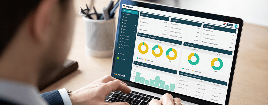 What are the Differences Between CAFM and CMMS?